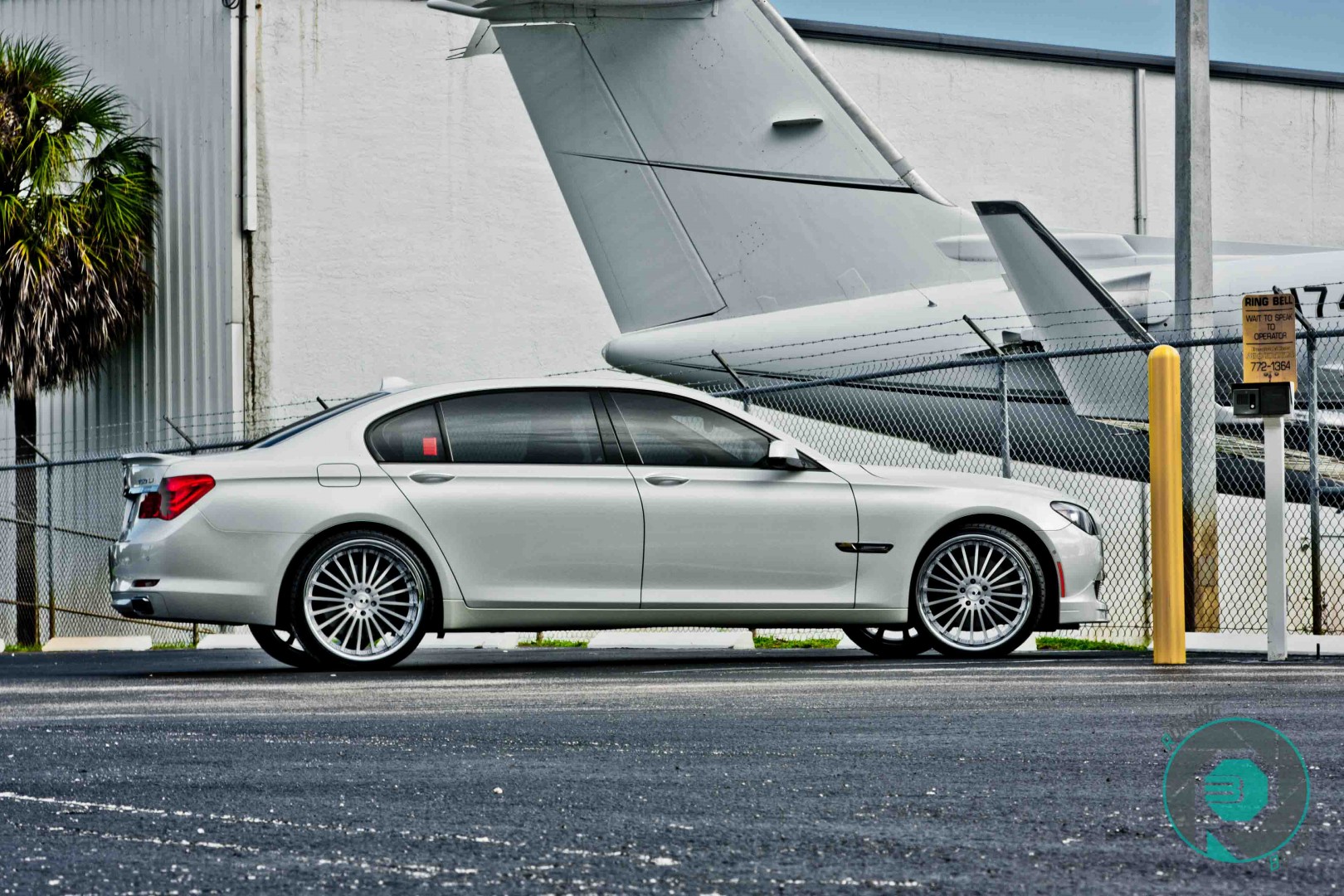 BMW750LI2012White_22inchXONewYork_SilverBrushedFaceChromeLip_8 – LealeRyan